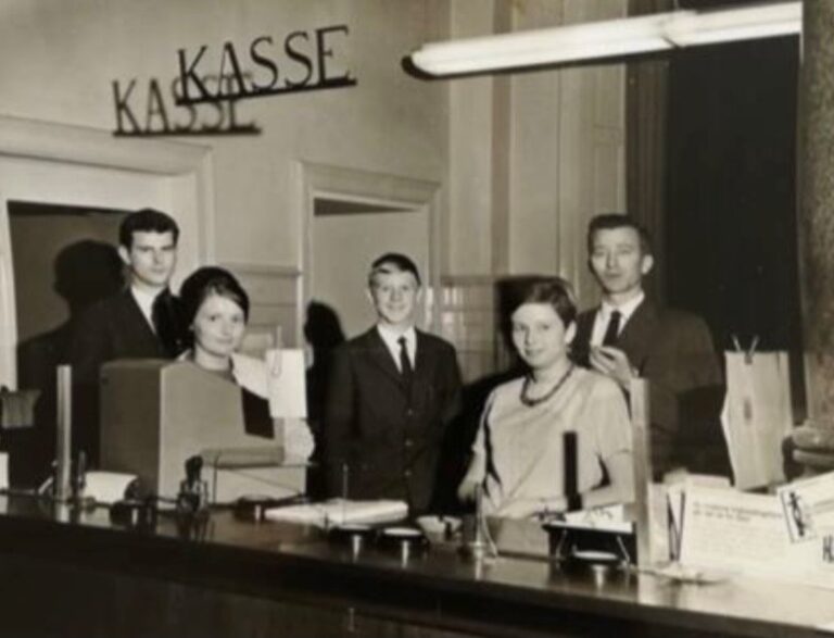 Min far – bankkasserer Ove Jensen (Brønderslev Bank) – Vrensted ...